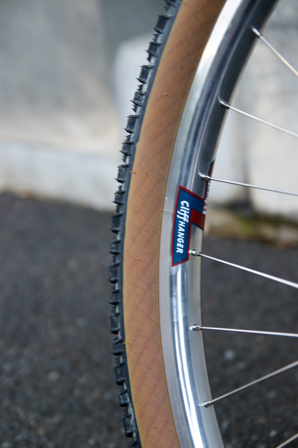 OLD MTBなクランカースタイル。でも新車で現行規格。長く使える自転車、VOKKAだッ！！ – EBS KYOTO