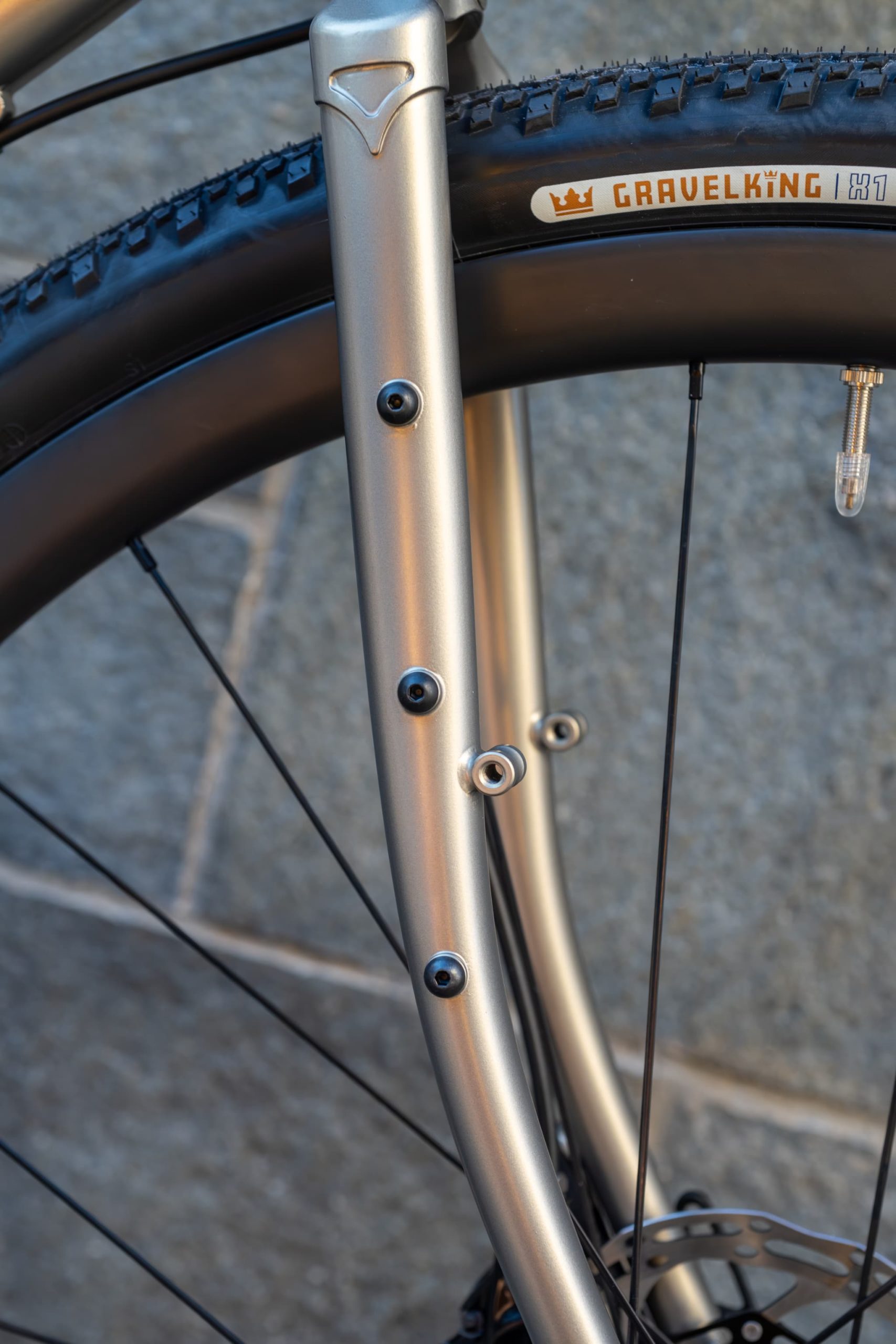 【無線電動×クロモリ】EBS STUFF × SRAM Rival eTap｜国産グラベルツーリングバイクの実力。 – EBS KYOTO